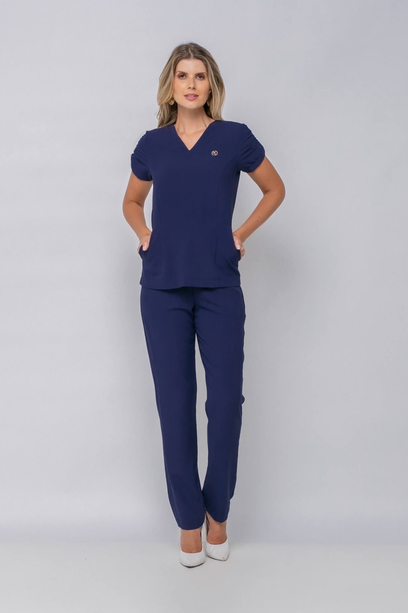 Scrub Feminino Crep Yves Cor Azul Marinho - Dra Elegancia